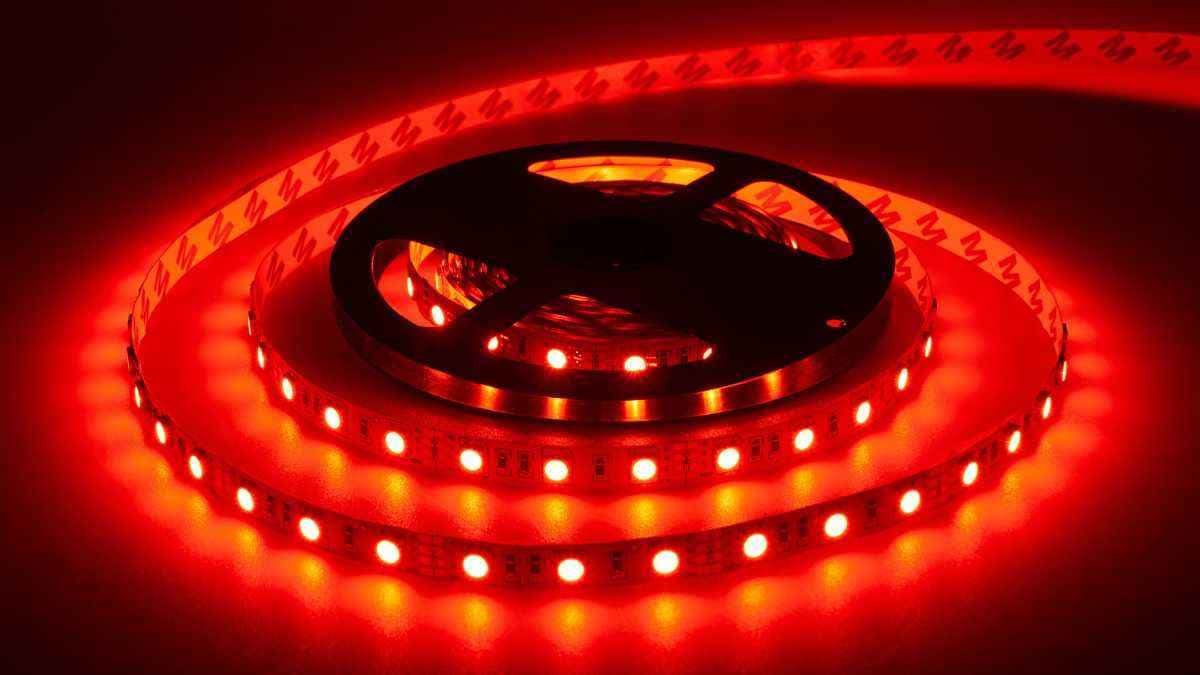 Fita de LED: saiba o que é e onde instalar a sua