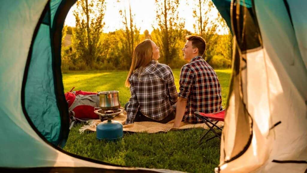 Camping: 10 dicas essenciais para iniciantes